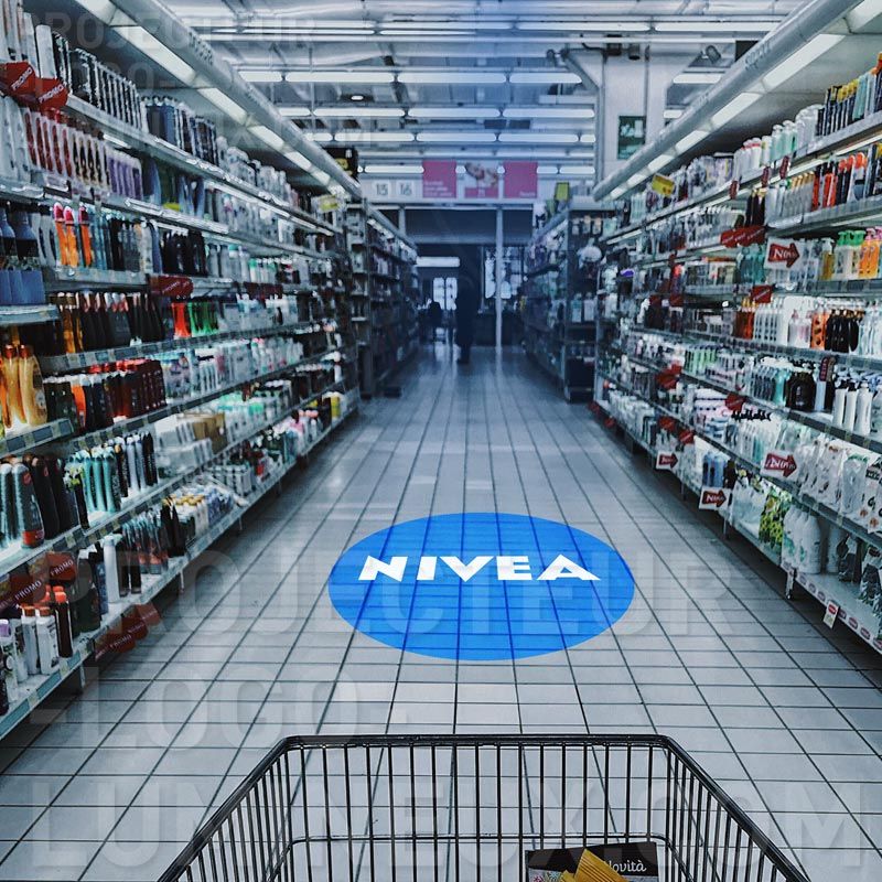 Trend Alert: Innovative POP Displays - Captivate & Sell!